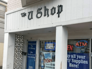 Shopping - Vibrant Shopping Market Scene - Enjoy Oxford